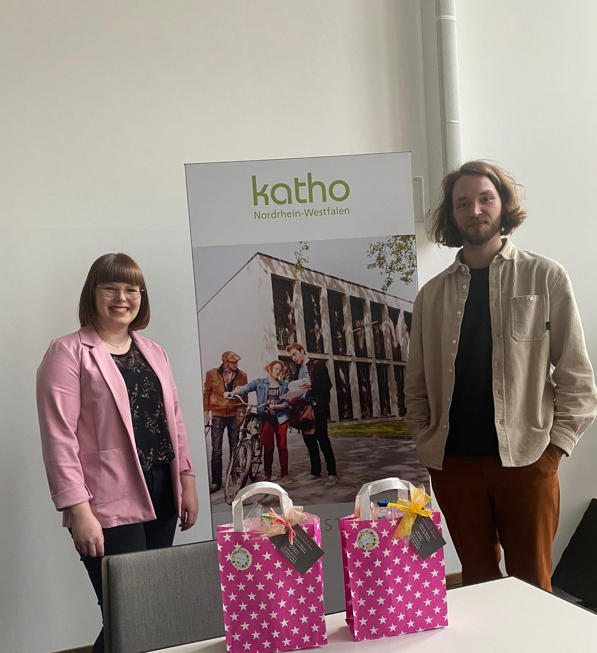 Mit Herzblut geschrieben – Masterthesen ins Gespräch bringen | katho